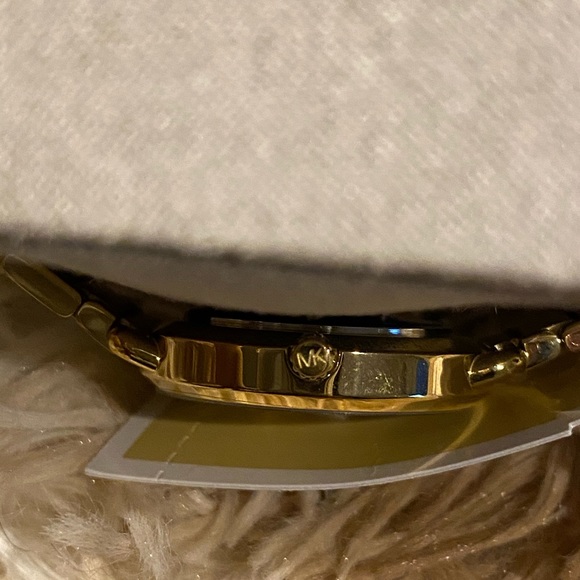 Michael Kors | Accessories | Michael Kors Mk3838 Portia 28mm Watch ...